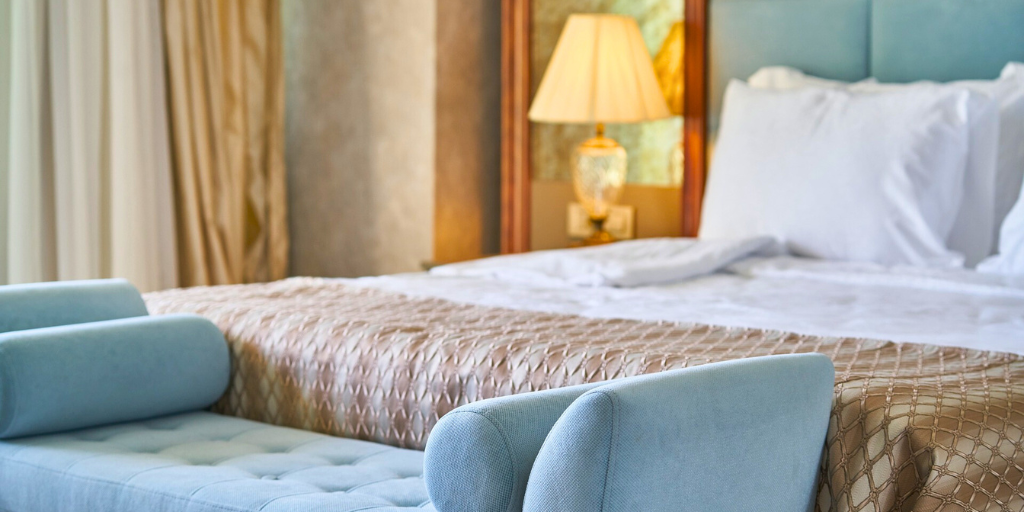 Hotel without reception: The Next step or sheer lunacy?